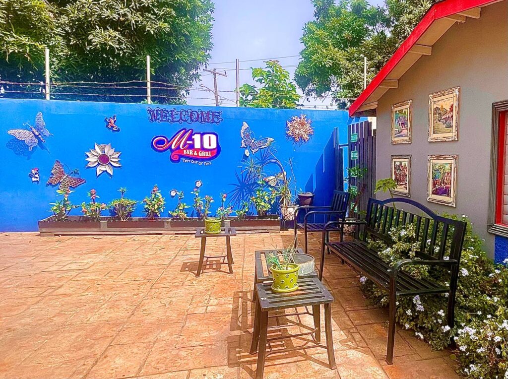 Classic Lunch at M10 Bar & Grill Vineyard Town - Food Awards