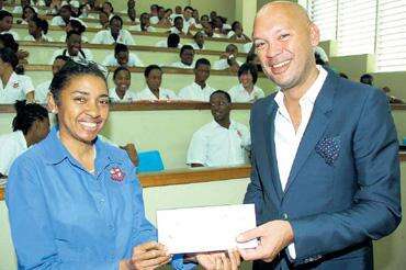 Casserly gives $1 million to old school - Jamaica Observer