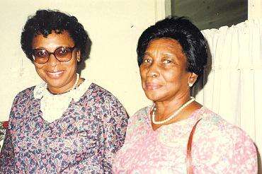 Dr Leila Thomas, lady of the literacy lamp, has died - Jamaica Observer