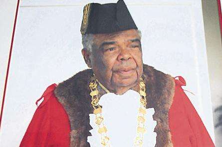 Cecil Charlton hailed as a giant - Jamaica Observer
