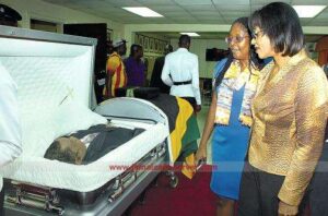 Hundreds turn out to view Roger Clarke's body at PNP HQ - Jamaica Observer
