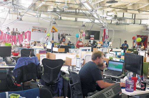 Zappos’ unique workplace culture a big draw for visitors to Downtown ...