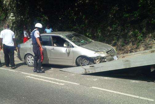 Crash causes traffic pile-up in Bog Walk Gorge - Jamaica Observer