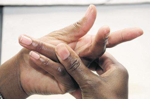 Does cracking knuckles really cause arthritis, big knuckles? - Jamaica ...