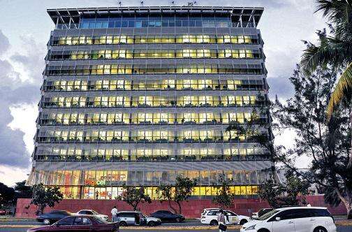 Digicel reconnects with 4G customer - Jamaica Observer