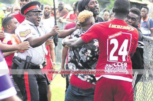 UWI FC clip Arnett Gardens in five-goal thriller - Jamaica Observer