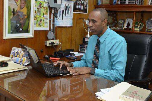 STETHS adopts greenhouse technology - Jamaica Observer