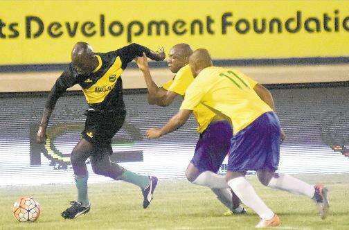 ‘Blacka Pearl’ excites as Jamaica All-Stars sink Brazilian Legends ...