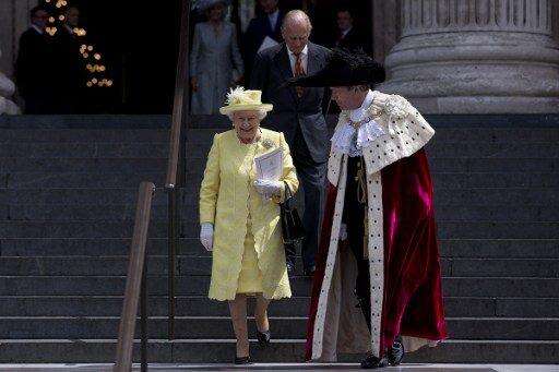 British PM, queen mark end of parliament before June vote - Jamaica ...
