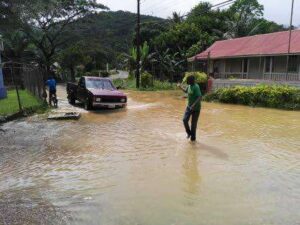 Trelawny communities hit by flooding - Jamaica Observer