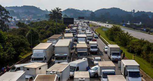 Brazil close to paralysis as truckers press on with strike - Jamaica ...