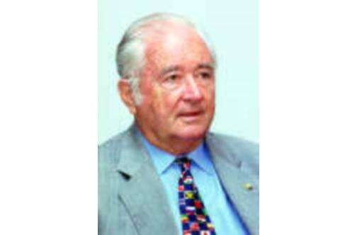 Bartlett mourns death of former Tourism Minister Frank Pringle ...