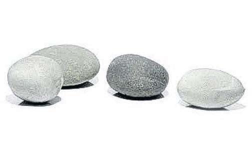 Elderly women hurl stones at each other - Jamaica Observer