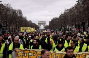 French yellow vests protest for 16th straight weekend - Jamaica Observer