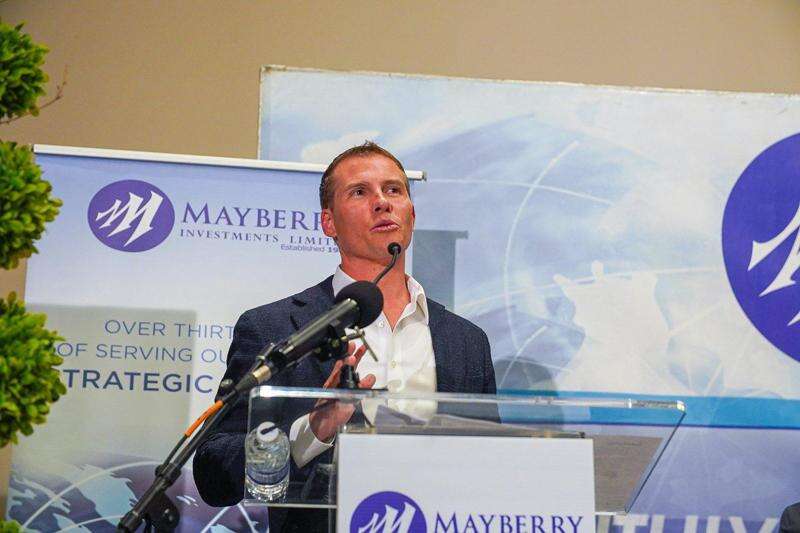 Adam Stewart ‘bigs up’ tourism, Jamaica at Mayberry forum - Jamaica ...