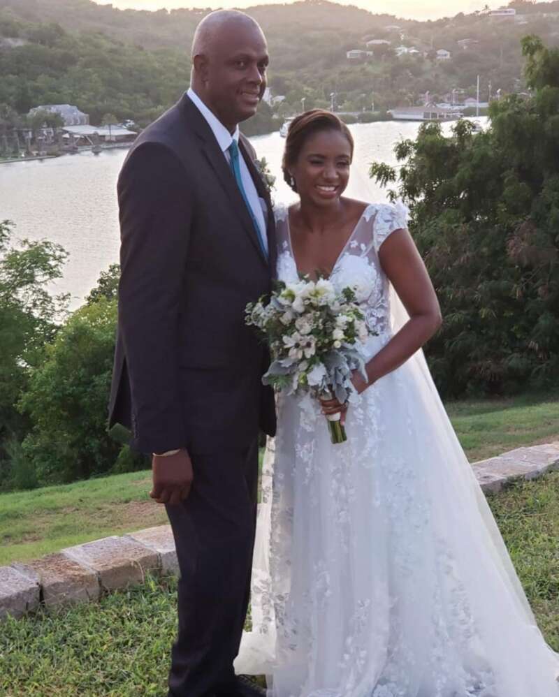 Cricket legend Courtney Walsh and longtime lover say ‘I do’ - Jamaica ...