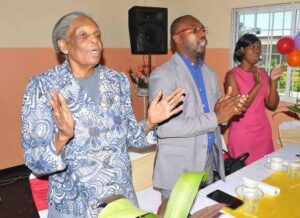 Glowell Prep School teachers, parents pray together - Jamaica Observer