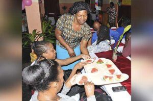 Glowell Prep School teachers, parents pray together - Jamaica Observer