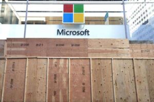 Microsoft joins rivals, bars police use of face recognition tech ...