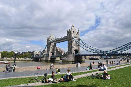 London's Tower Bridge gets stuck - Jamaica Observer