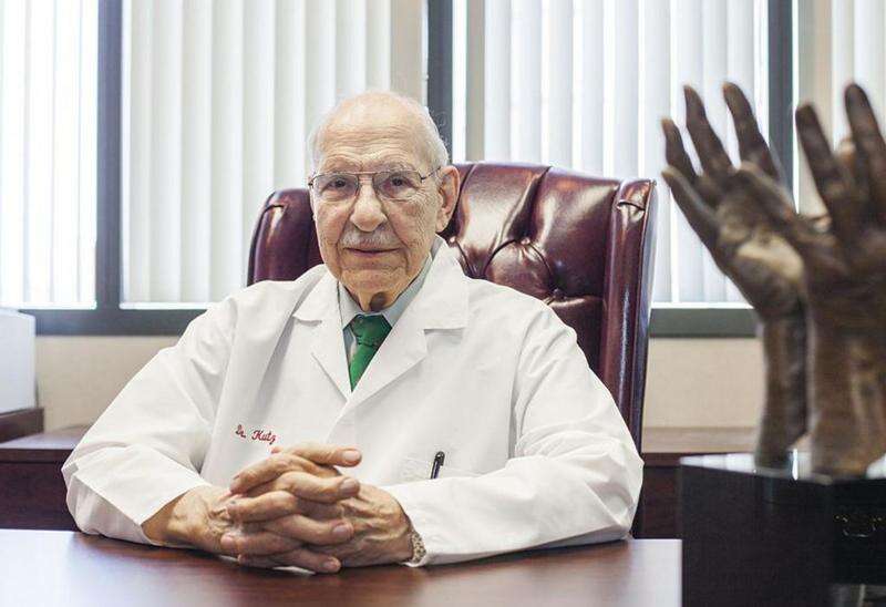 Surgeon known for first hand transplant in US dies at 92 - Jamaica Observer