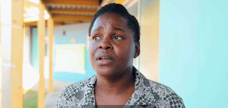 Jamaican teacher brings work to students on community blackboards ...