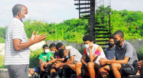 Quarrie gives Cornwall College athletes pep talk - Jamaica Observer