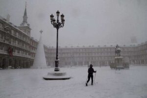 Snow blizzard kills 4, brings much of Spain to a standstill - Jamaica ...