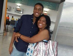 Jamaican athlete Akeem Bloomfield loses mom to cancer - Jamaica Observer