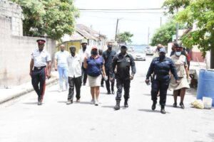 Rae Town warning as gang war leads to further lockdown of central ...