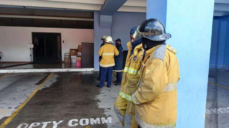 VIDEO: Fire at Constant Spring Road Tax Office - Jamaica Observer