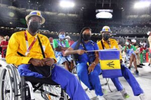 Paralympian competes in 2021 Olympics after learning to swim in 2020 ...