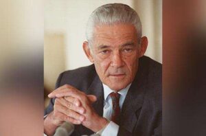 Michael Manley deserves to be national hero? - Jamaica Observer