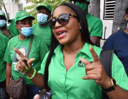 Kari loses, Venesha trailing - Jamaica Observer