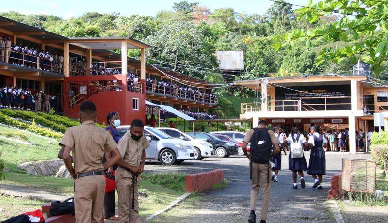 PHOTOS: St Thomas Tech welcomes students for full face-to-face ...