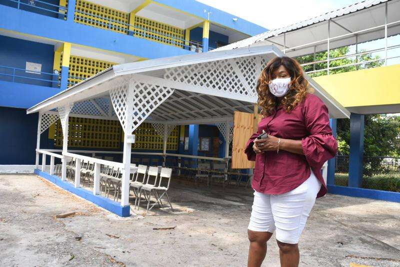 Merl Grove board votes to dismiss principal - Jamaica Observer