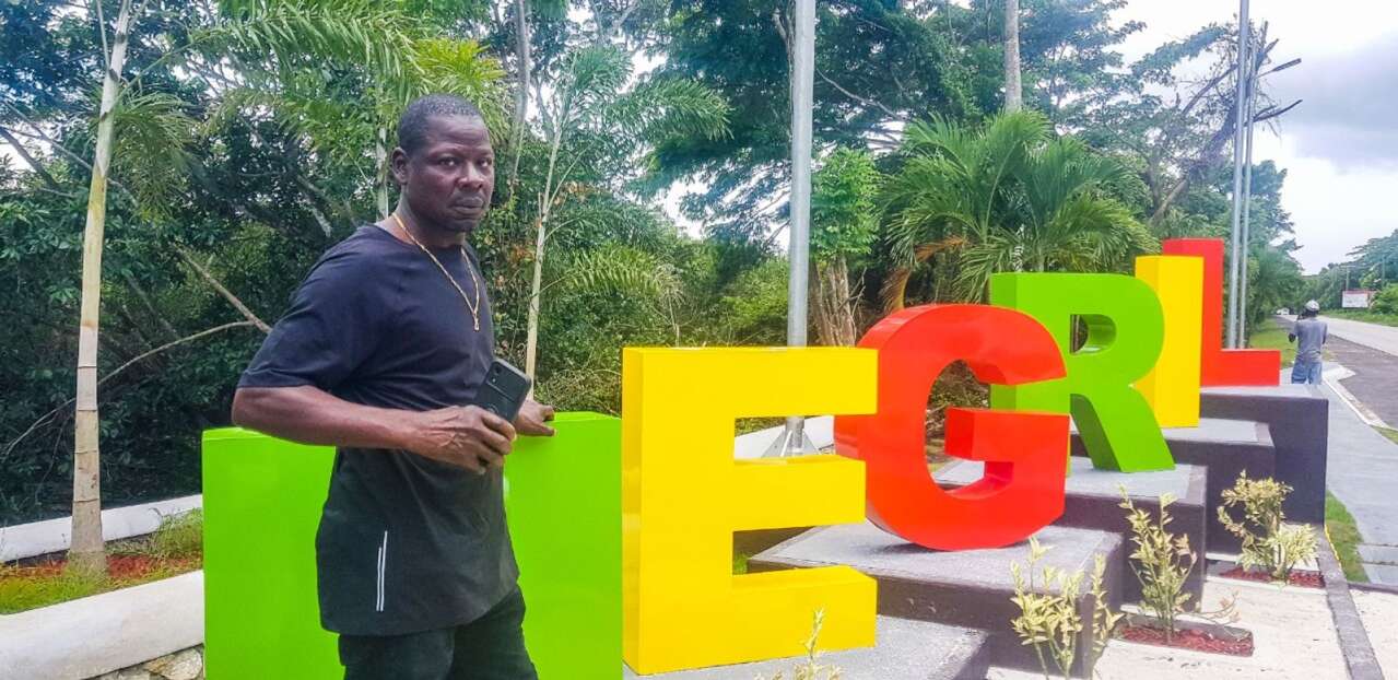 New Negril sign has tongues wagging - Jamaica Observer