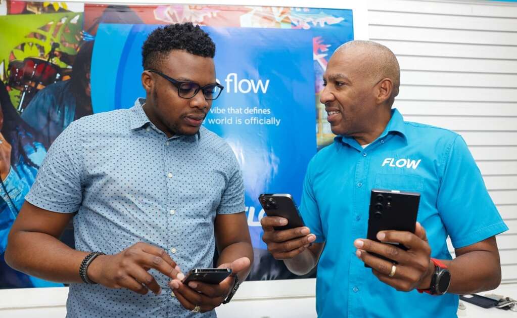 Flow offers iPhone and Samsung eSIM customers free service until end of ...