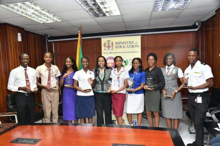 Top nine CSEC/CAPE students receive awards - Jamaica Observer