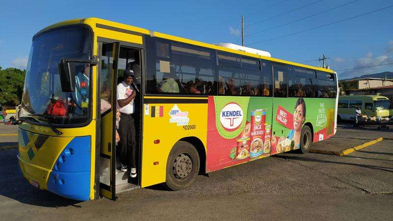 JUTC, RSU take on students holding on to buses - Jamaica Observer