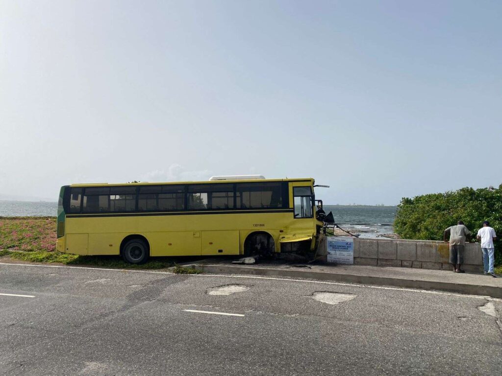 The JUTC can't continue like this - Jamaica Observer