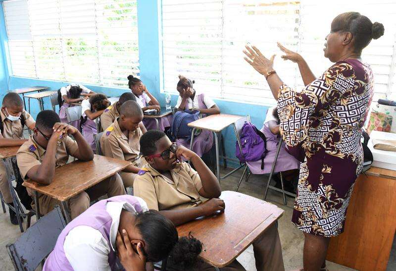 Pembroke Hall High's peace plan - Jamaica Observer