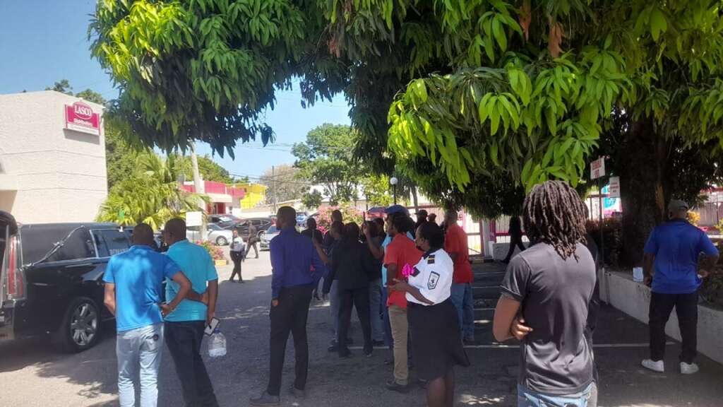 PHOTOS: Lasco staff pay respects to late founder Lascelles Chin ...