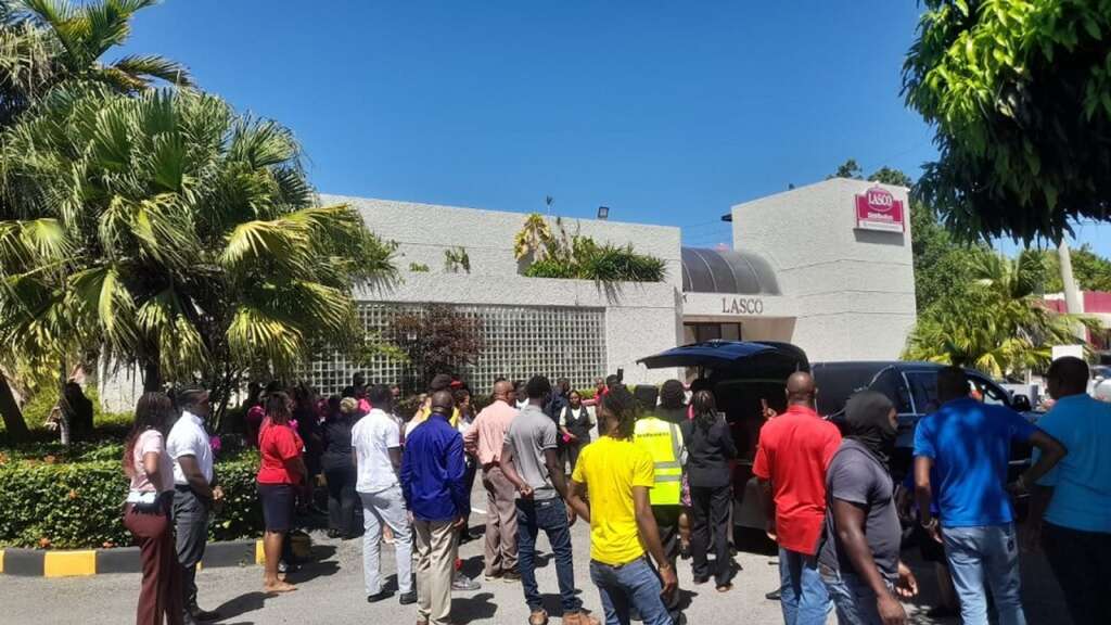 PHOTOS: Lasco staff pay respects to late founder Lascelles Chin ...