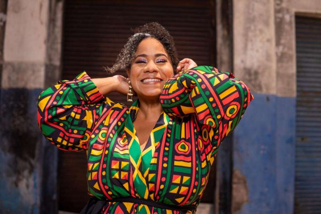 Simone Dewar gets buzz with 'Black and Naked' - Jamaica Observer