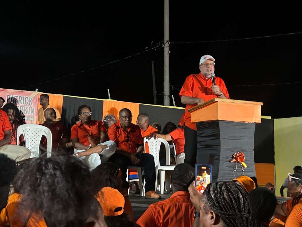 Gov't MPs threaten Golding with censure over dead voters comment ...