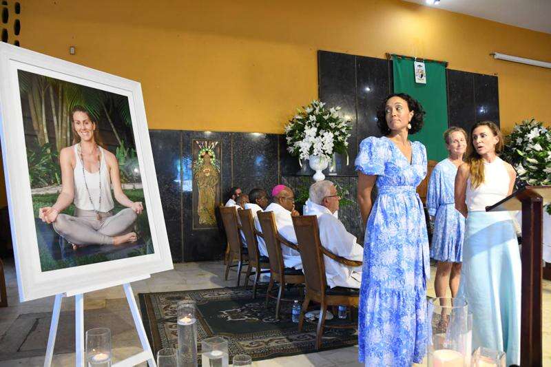 Hundreds celebrate Jill Stewart as a woman of courage, selflessness ...
