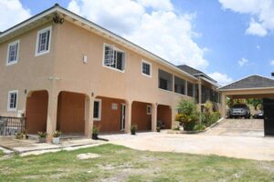 Gregory Isaacs Foundation honours Patricia House - Jamaica Observer