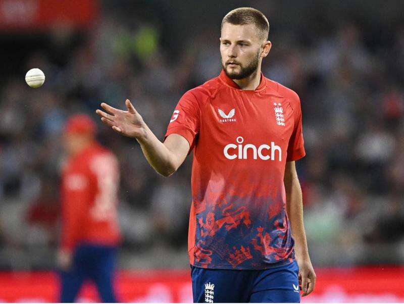Atkinson strikes on debut as England thrash New Zealand in 2nd T20 ...