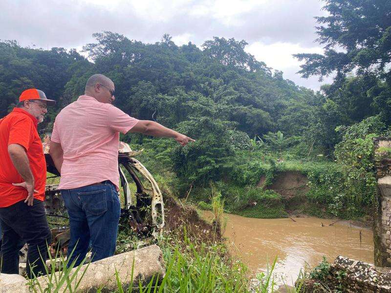 Political 'cass cass' over Troy bridge continues - Jamaica Observer